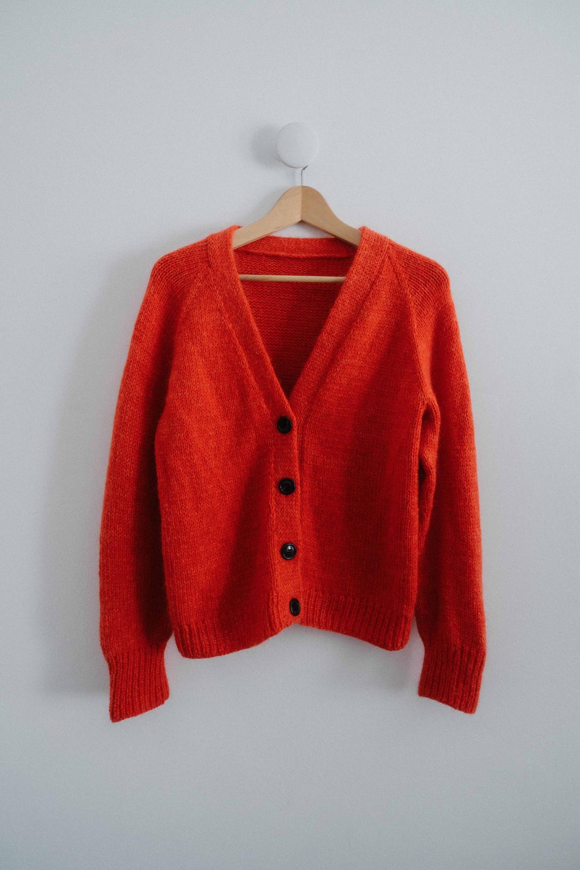 Wayfarer Cardi V Raglan V-neck Cardigan Knitting Pattern: Top-down ...