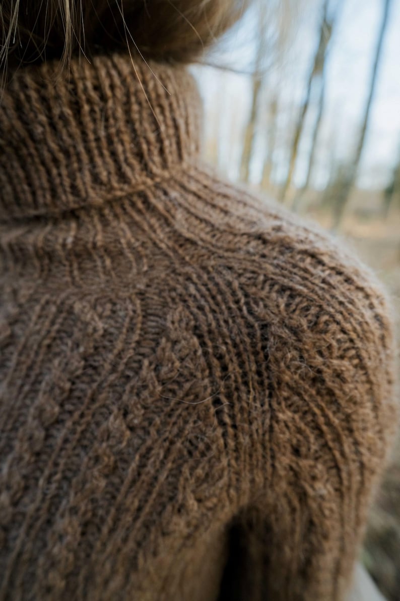 OAKWOOD RAGLAN Knitting Pattern | Raglan Sweater | Cable Pattern ...