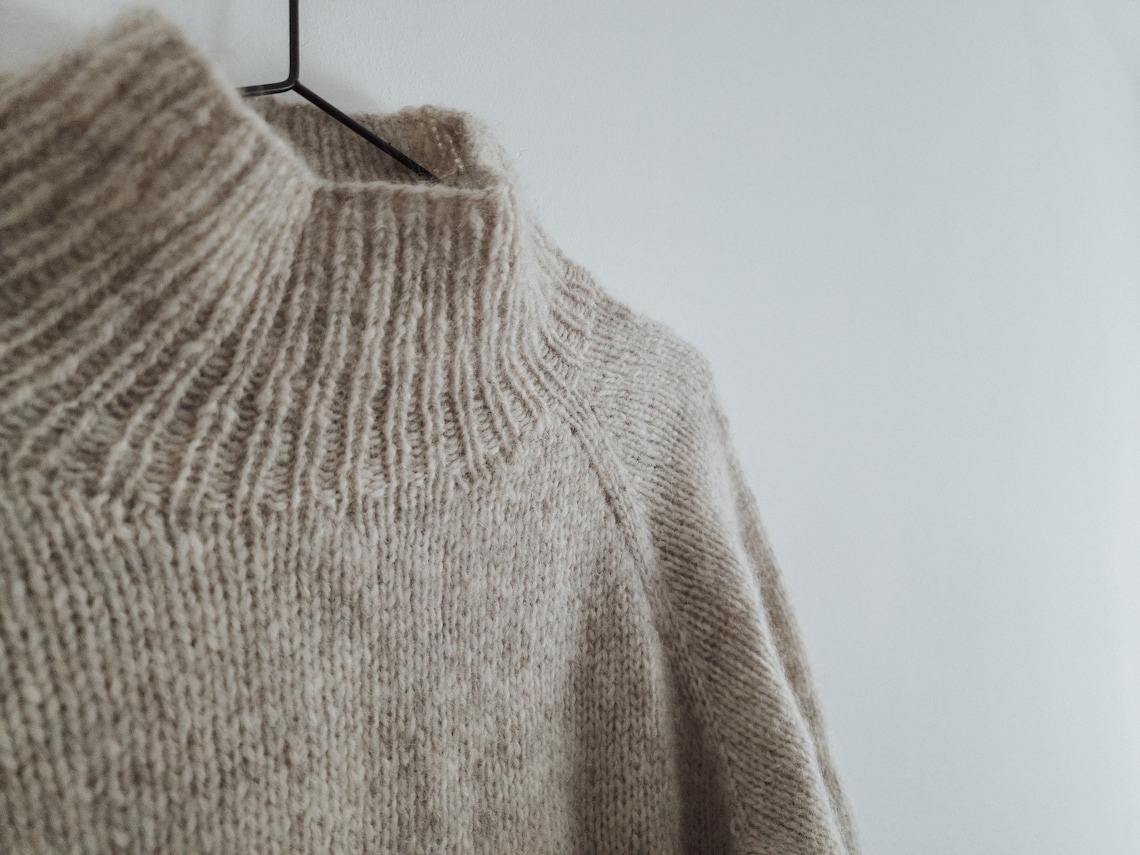 WAYFARER RAGLAN Sweater Pattern, Knitting Pattern, Beginner Friendly ...