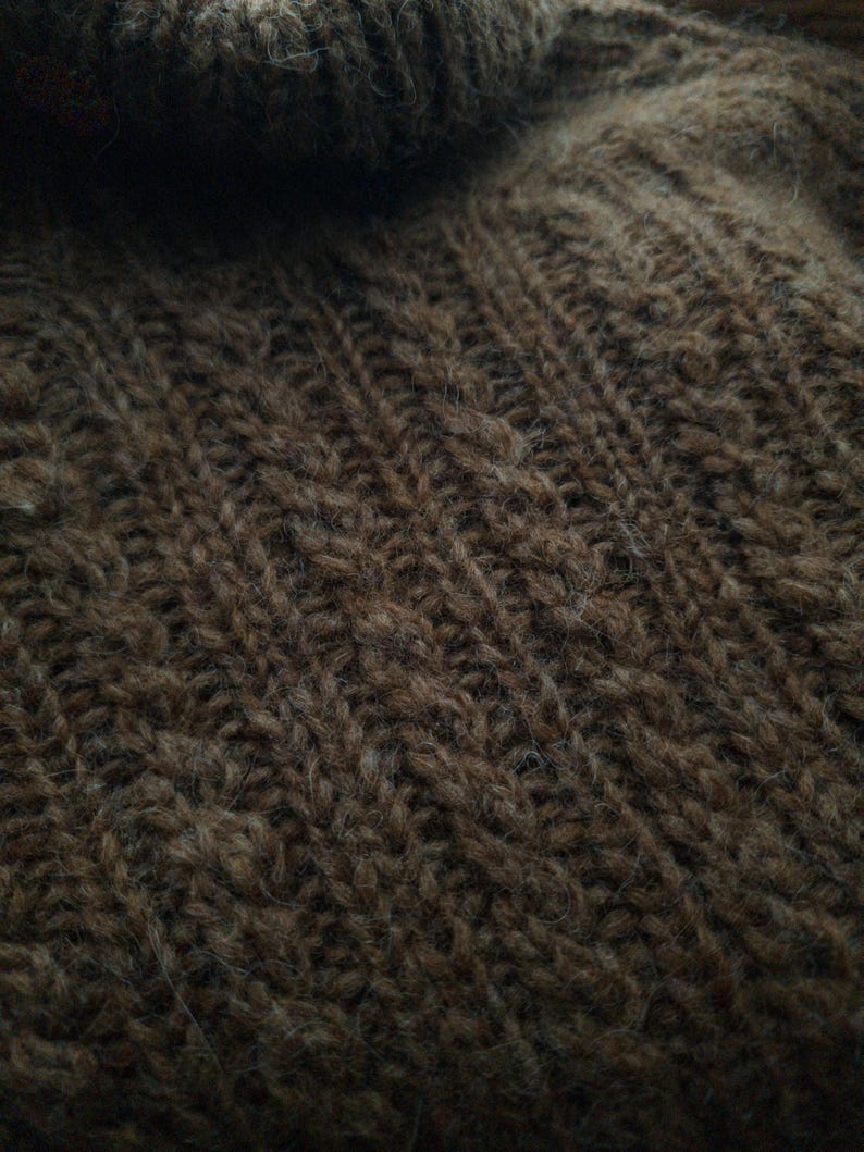 OAKWOOD RAGLAN Knitting Pattern | Raglan Sweater | Cable Pattern ...