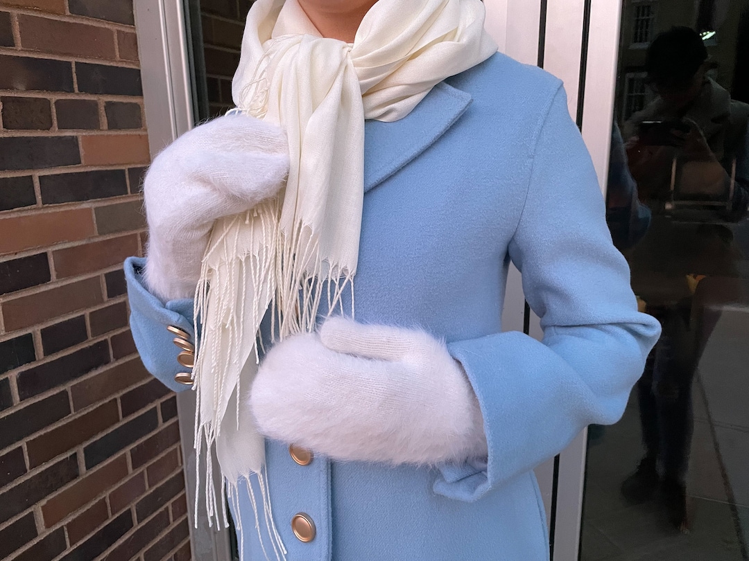 Women Winter Mittens, Wool Mittens, Fluffy Mittens, Cute Mittens, White ...