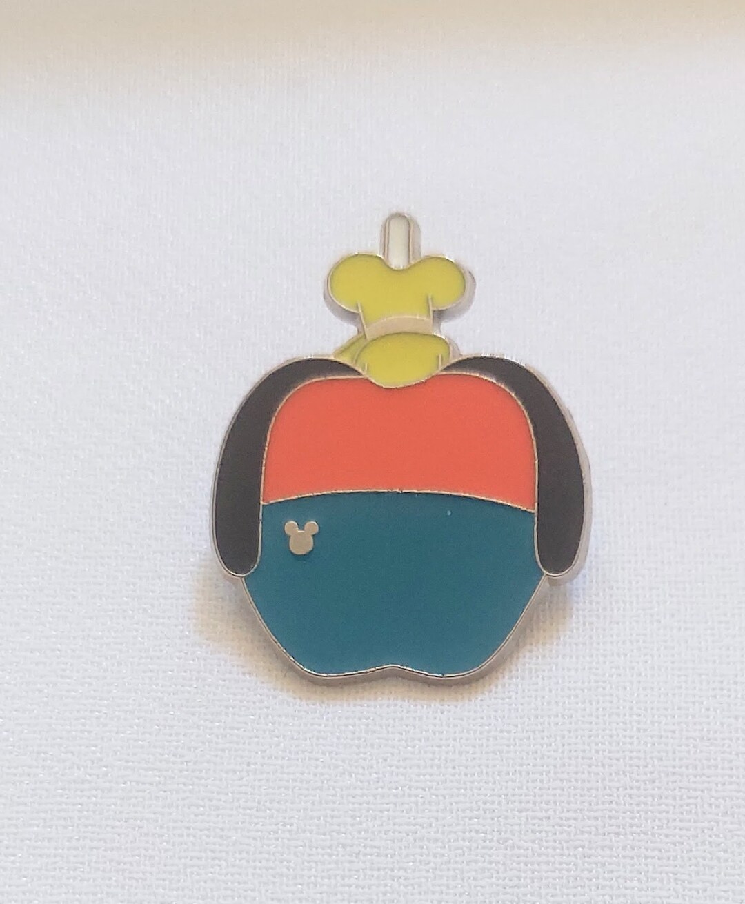 Disney Hidden Mickey Series Character Apples Pin Goofy 2015 - Etsy
