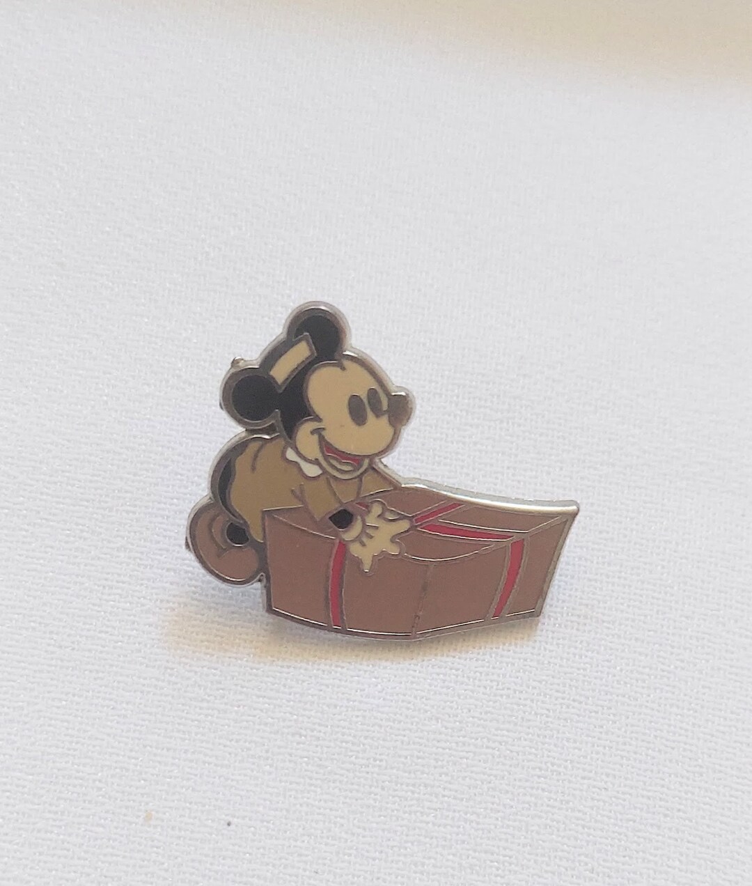 Disney Advent Calendar Pin Orphan Mouse With Present 2003 - Etsy