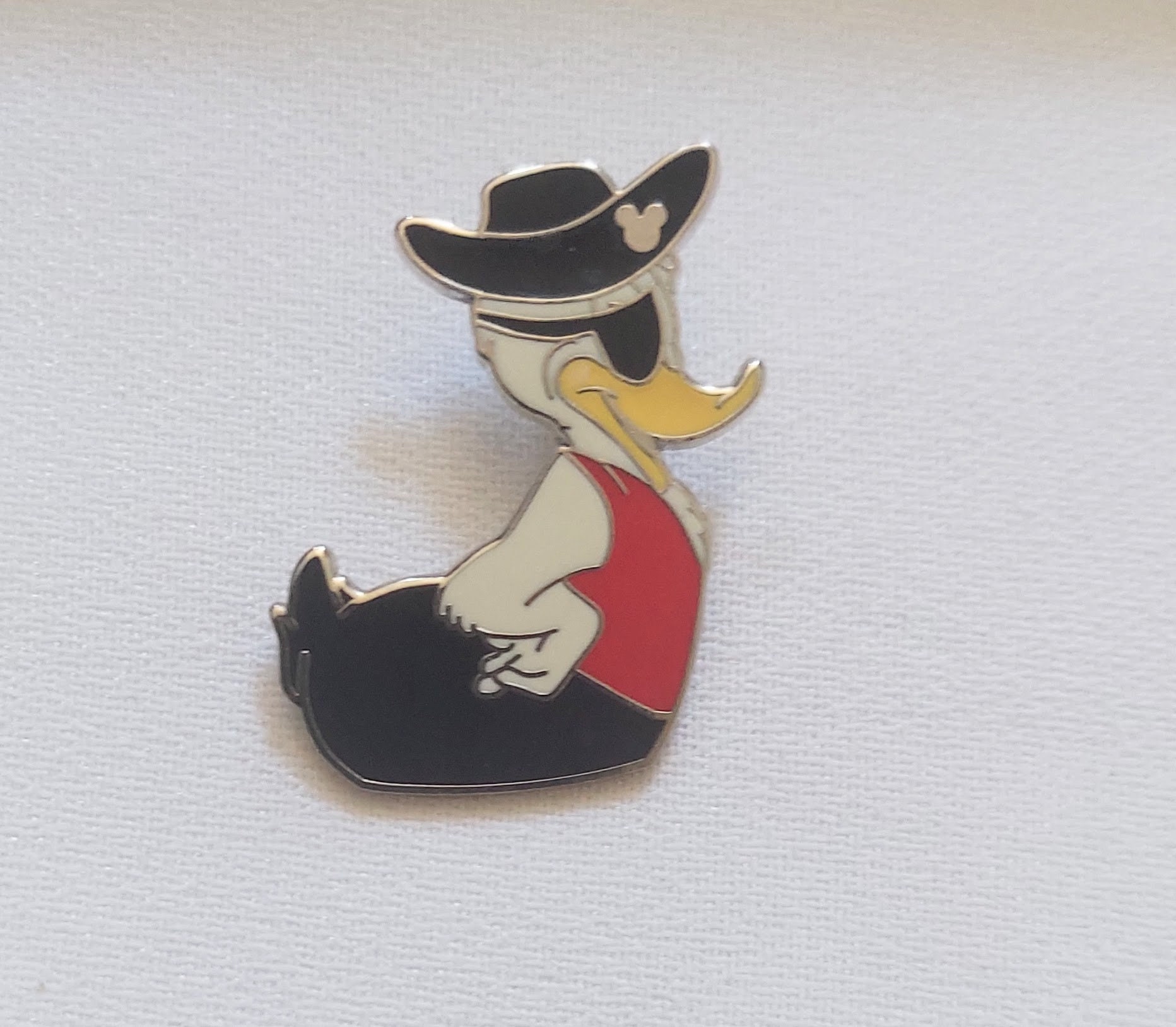 Disney Hidden Mickey Series Donald Duck Outfits Pirate Rubber Duck Pin ...