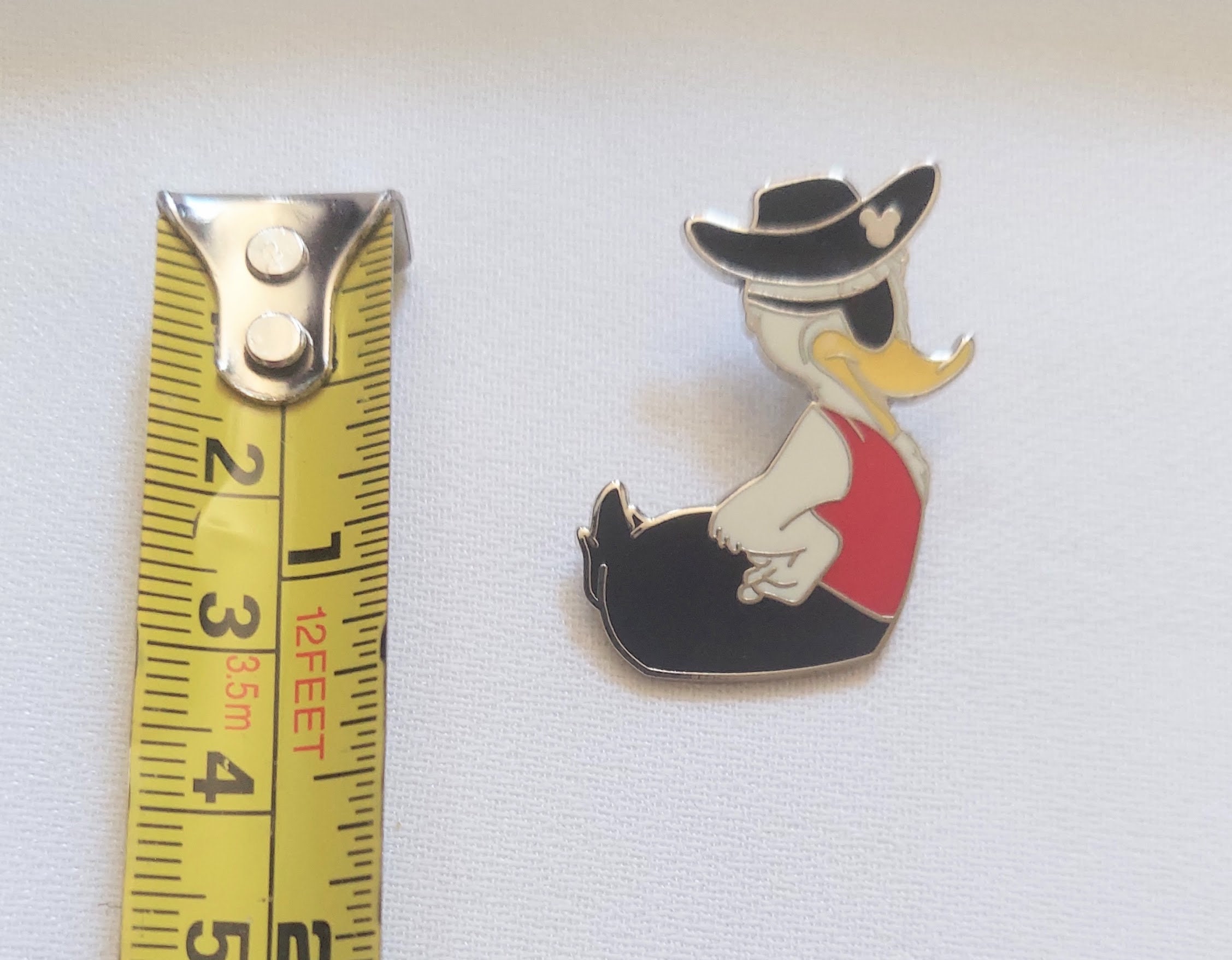 Disney Hidden Mickey Series Donald Duck Outfits Pirate Rubber Duck Pin ...