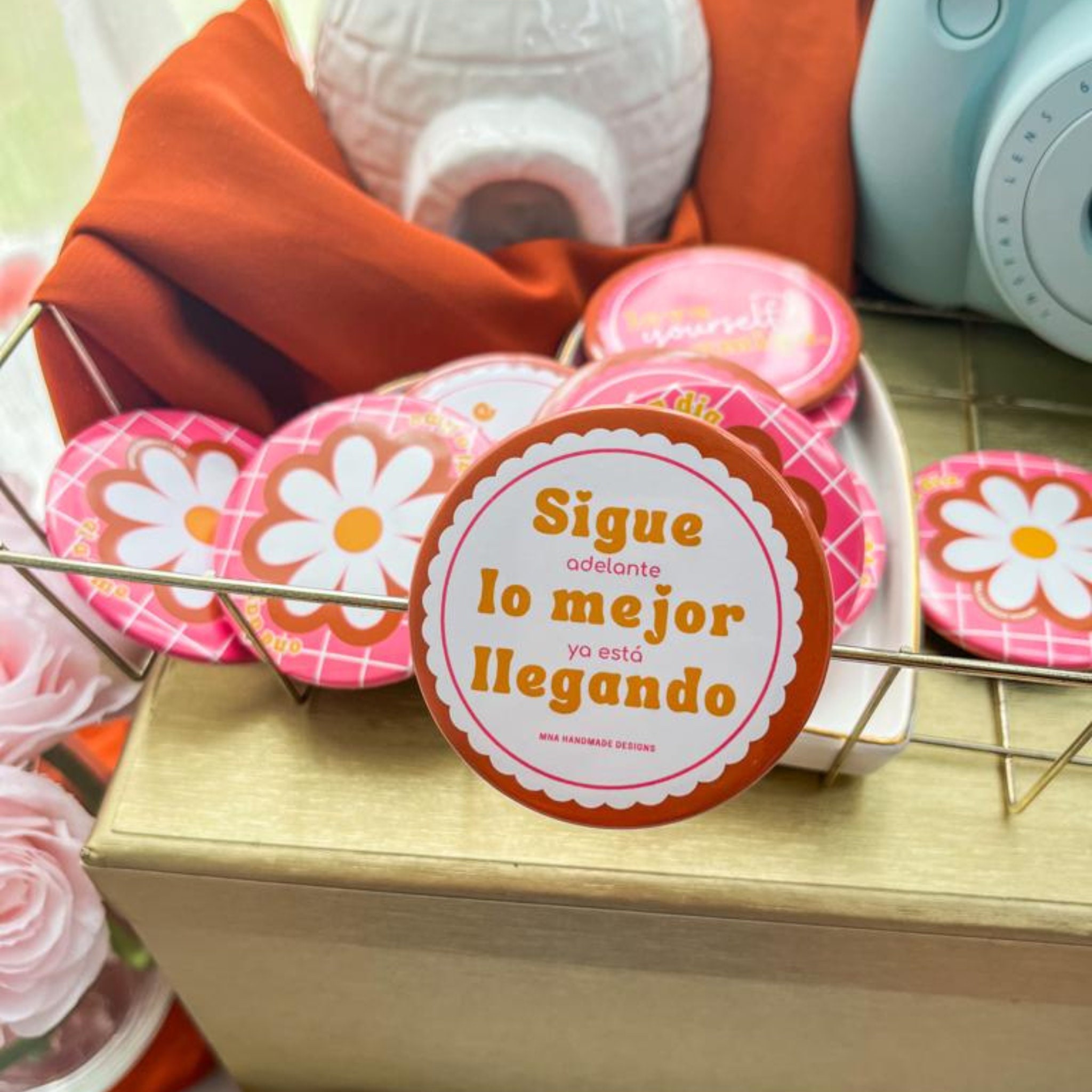 Custom Button Pins 2.15 Inches | Logo Button Pins | Round Badge Buttons ...