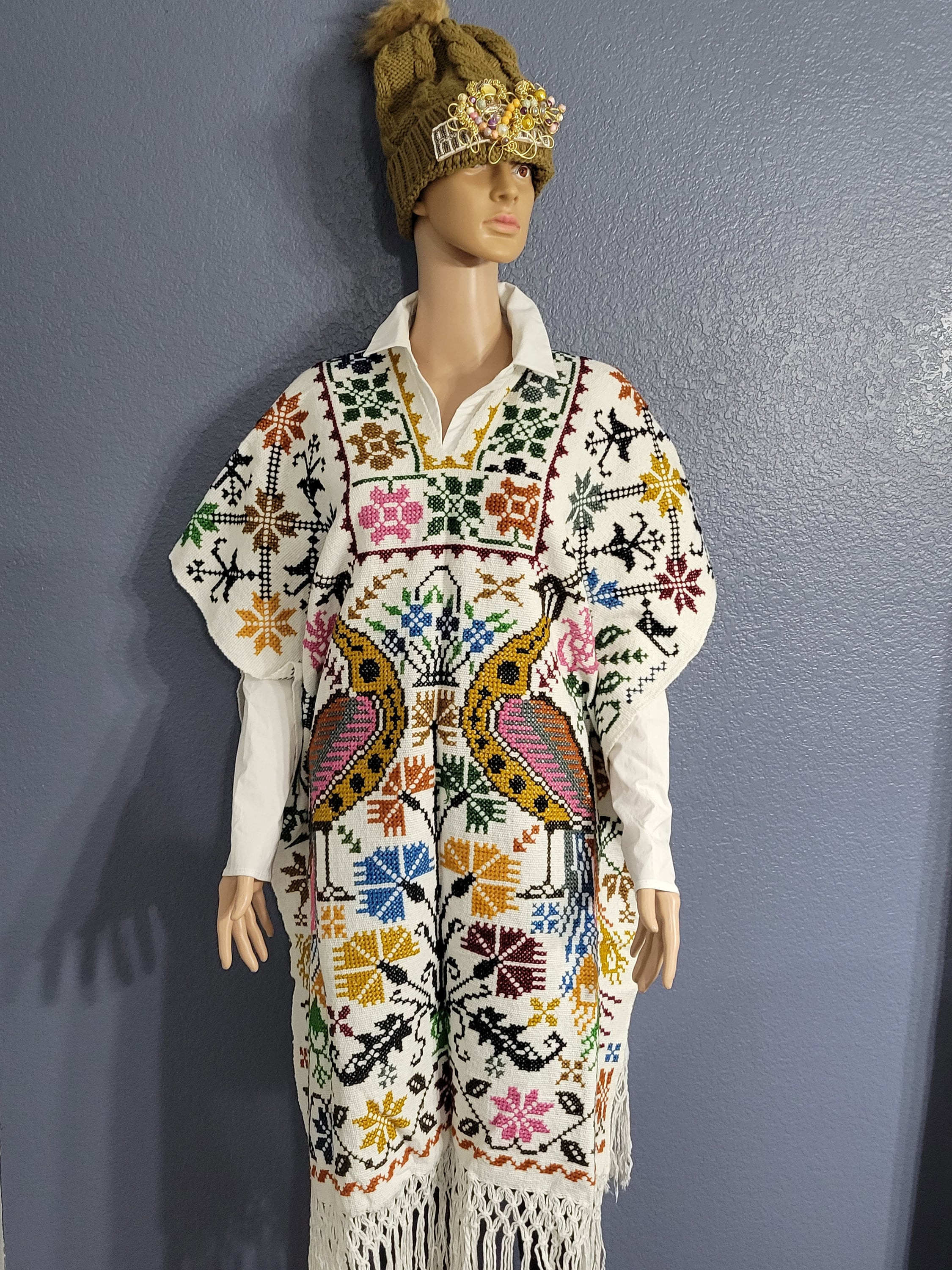 Hand Embroidered Full Body Mexican Poncho. Floral Embroidered Mexican ...