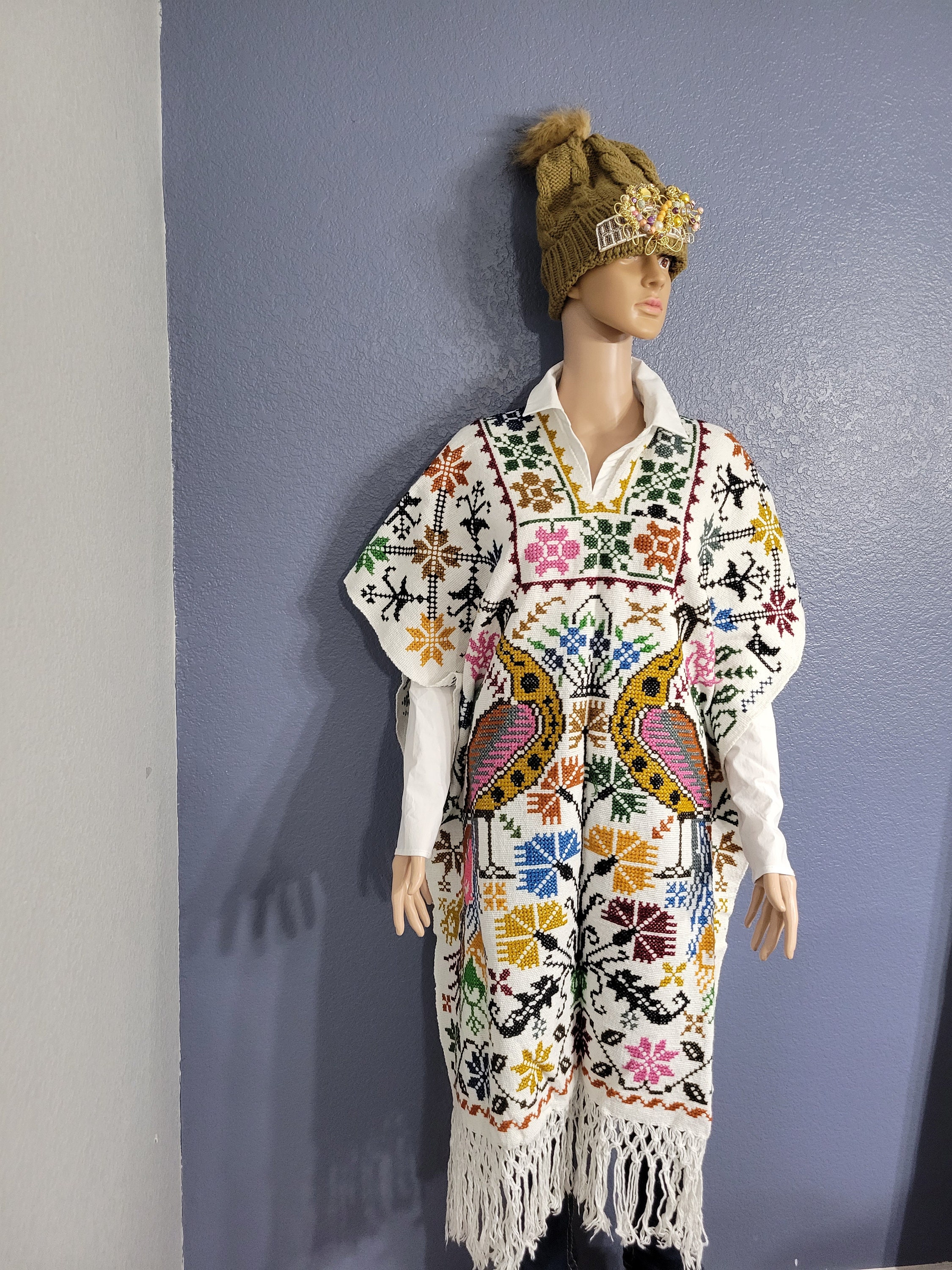 Hand Embroidered Full Body Mexican Poncho. Floral Embroidered Mexican ...