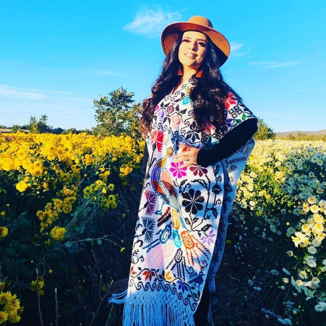 Hand Embroidered Full Body Mexican Poncho. Floral Embroidered Mexican ...