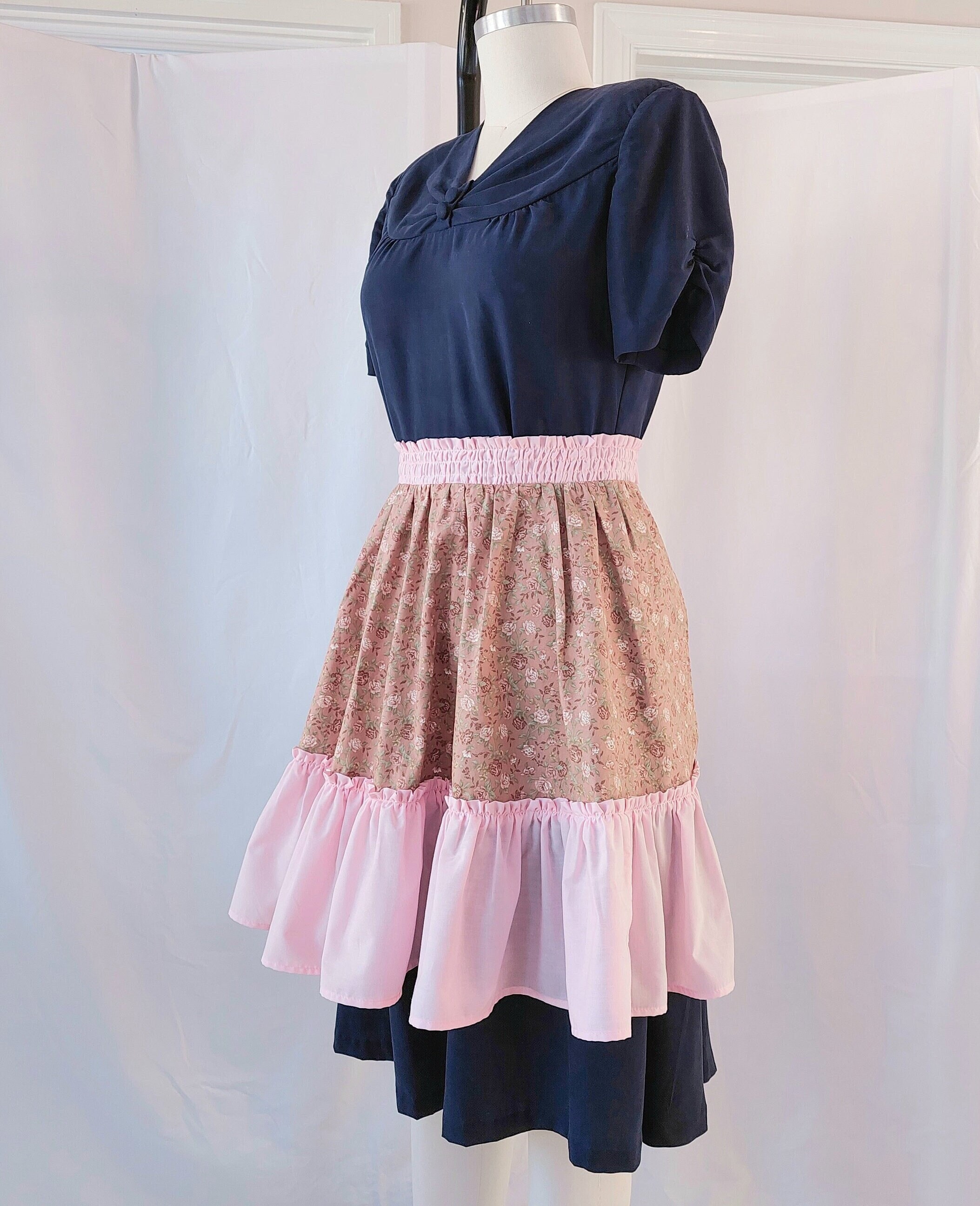 Retro 1950s Style Apron, Retro Floral Ruffle Apron, Feminine Half Apron ...