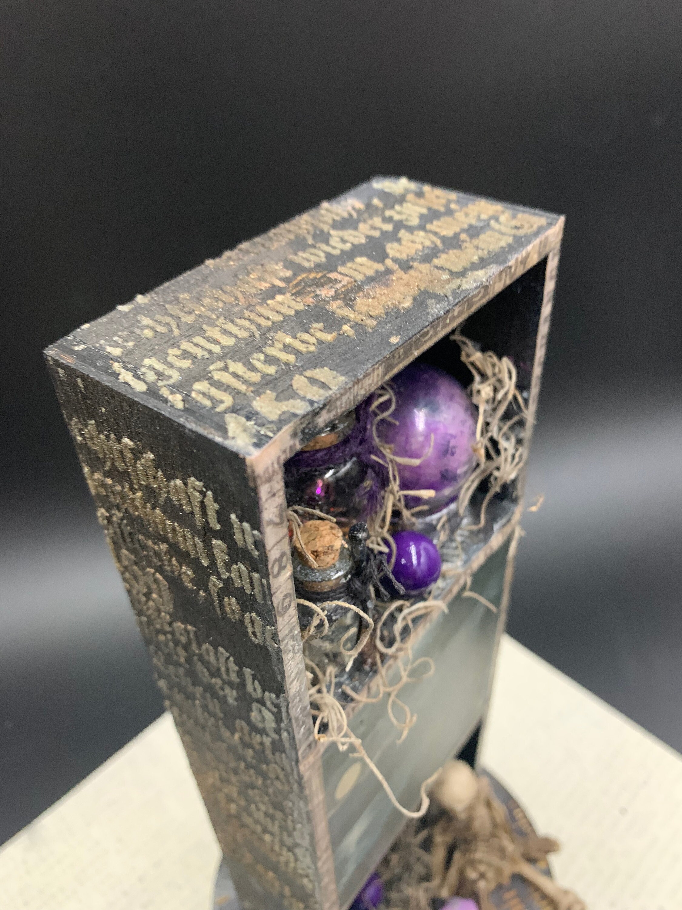 Stan Stan the Skeleton Man Halloween Vignette Diorama - Etsy