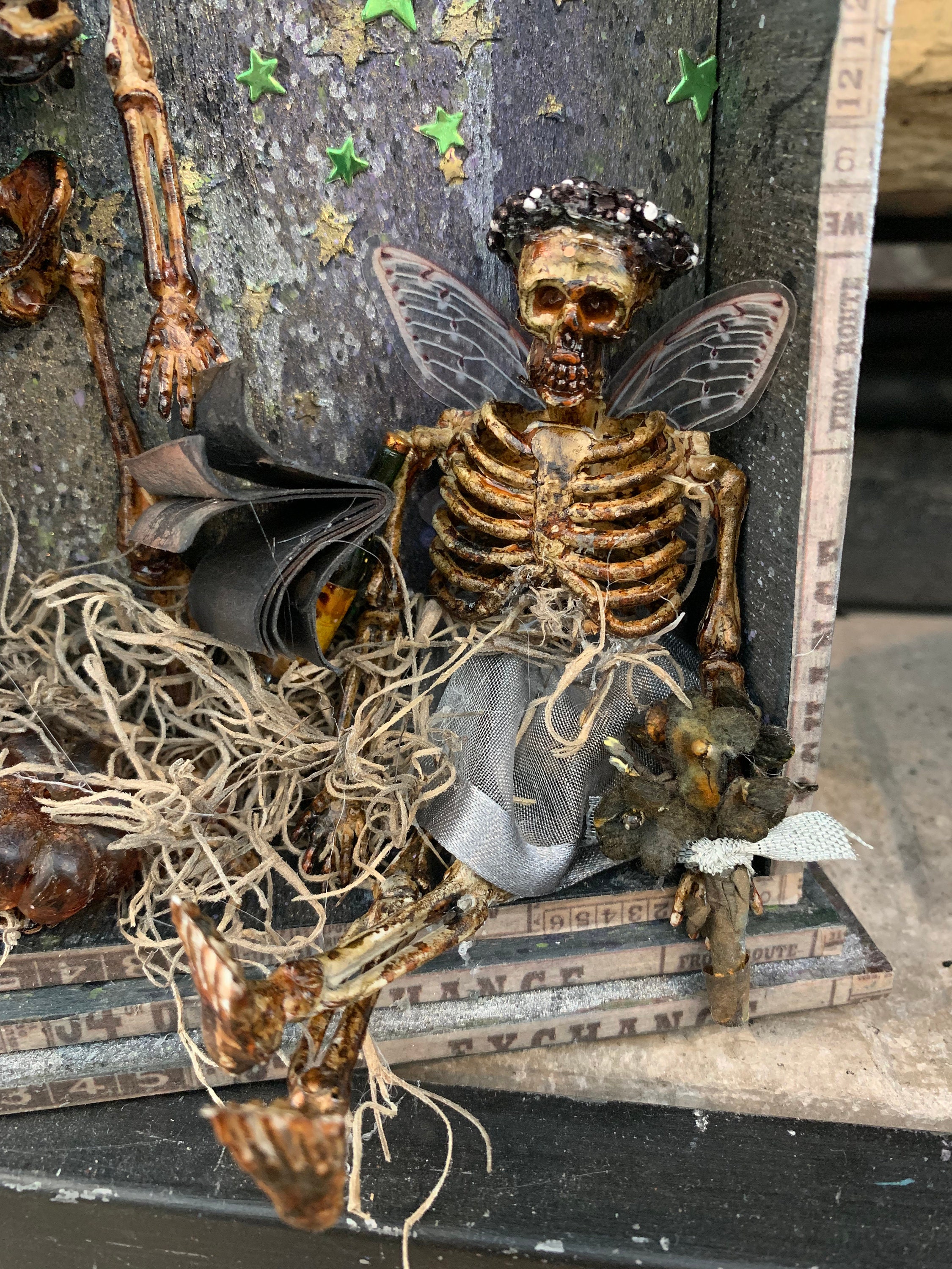 Sir Roderick and His Julia Halloween Love Story Skeleton - Etsy