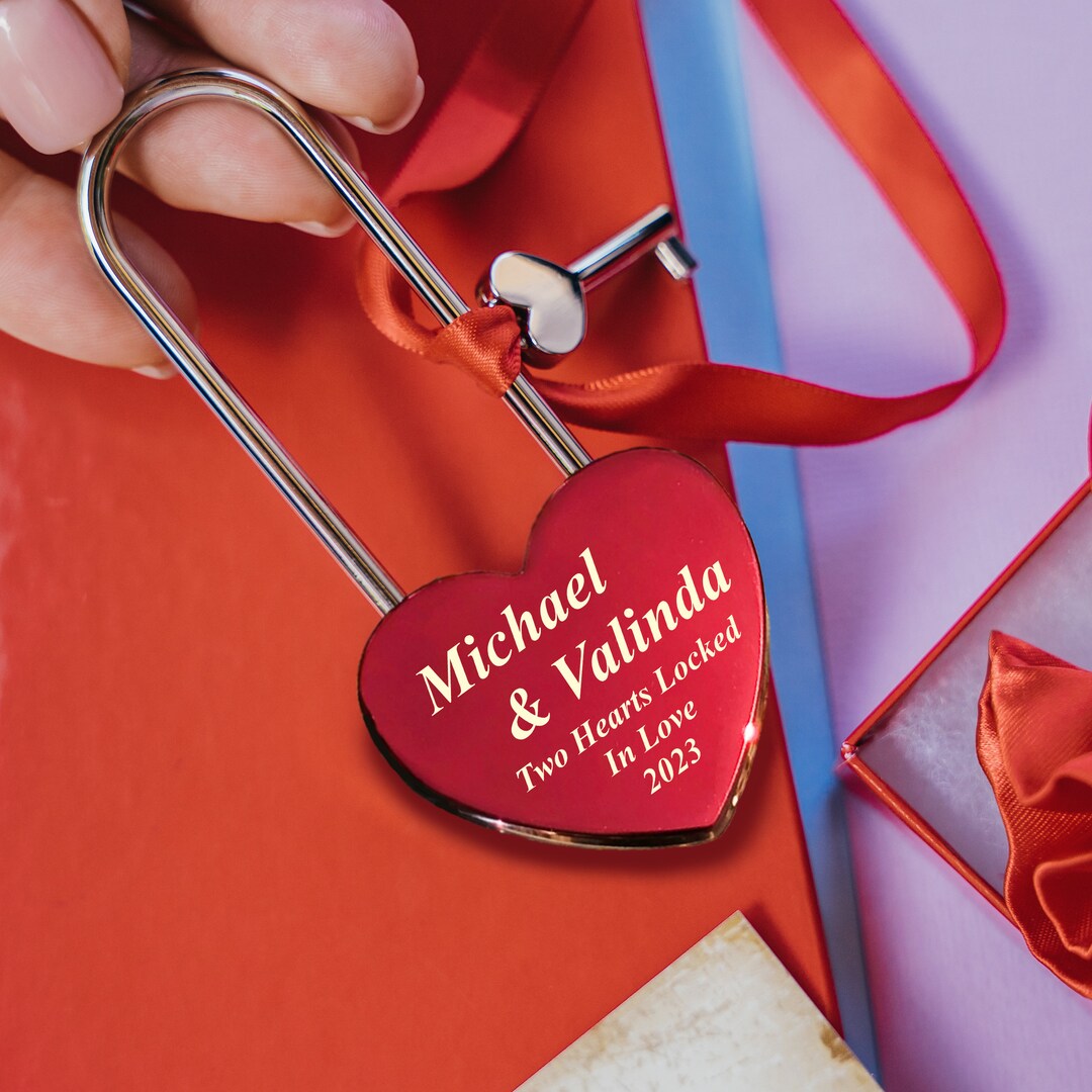 Personalized Love Lock Unique Wedding Gift for Couples, Romantic Gifts ...