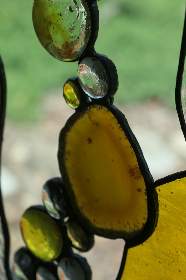 Beautiful Yellow Agates Surrounded by Yellow and Clear Glass Suncatcher ...
