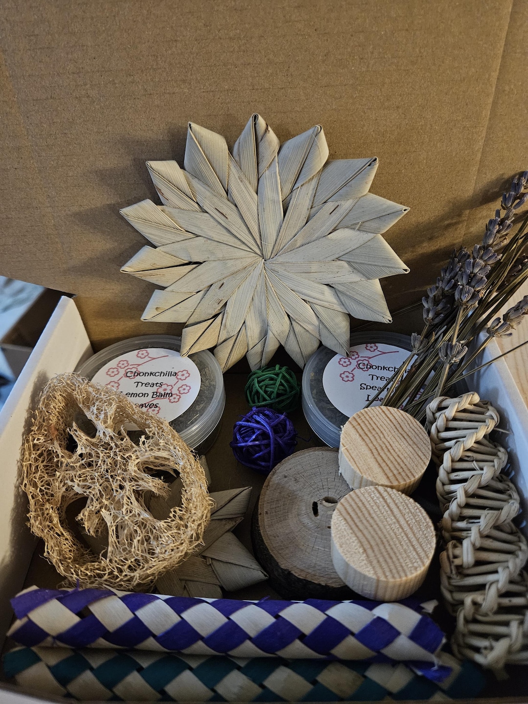 Chinchilla Treat and Chew Box With Rose Infused Loofah, Bamboo Finger ...