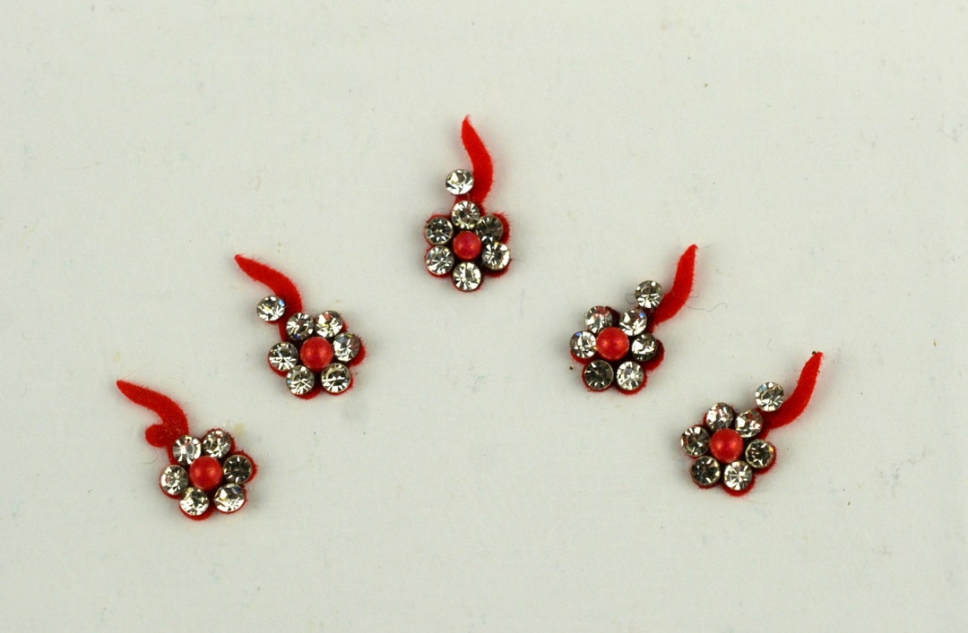 Red Color Flower Diamond Bindis, Art Deco Bindis, Bridal Bindis, Fancy ...