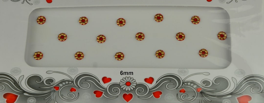 Premium Red Color Circle Gold Bindis, Wedding Bindis, Fancy Bindis ...