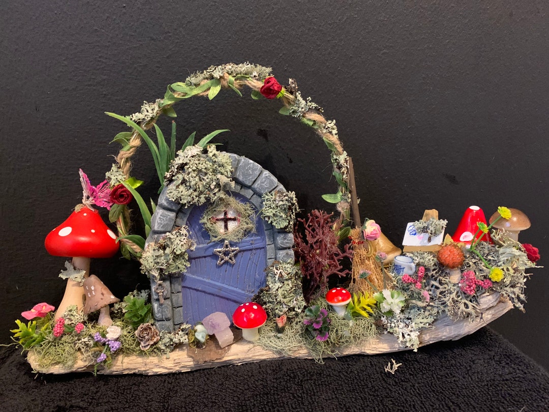 The Magical Door Free Standing Ornament / Crystals/ Magic Portal ...