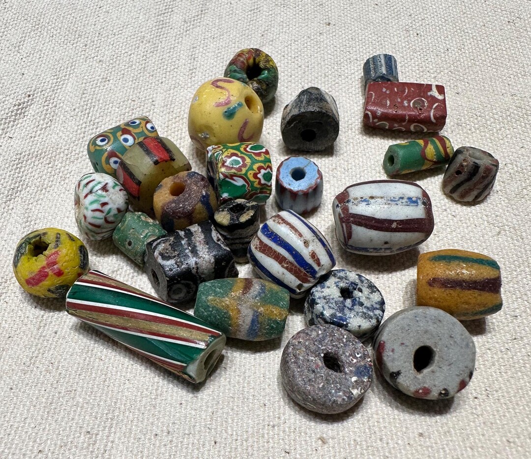 25 Old Hudson Bay Indian Fur Trade Era Beads - Etsy