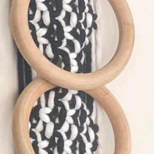 Macrame Scarf Organiser With 5 Rings // Boho Home Decor, Macrame Wall ...