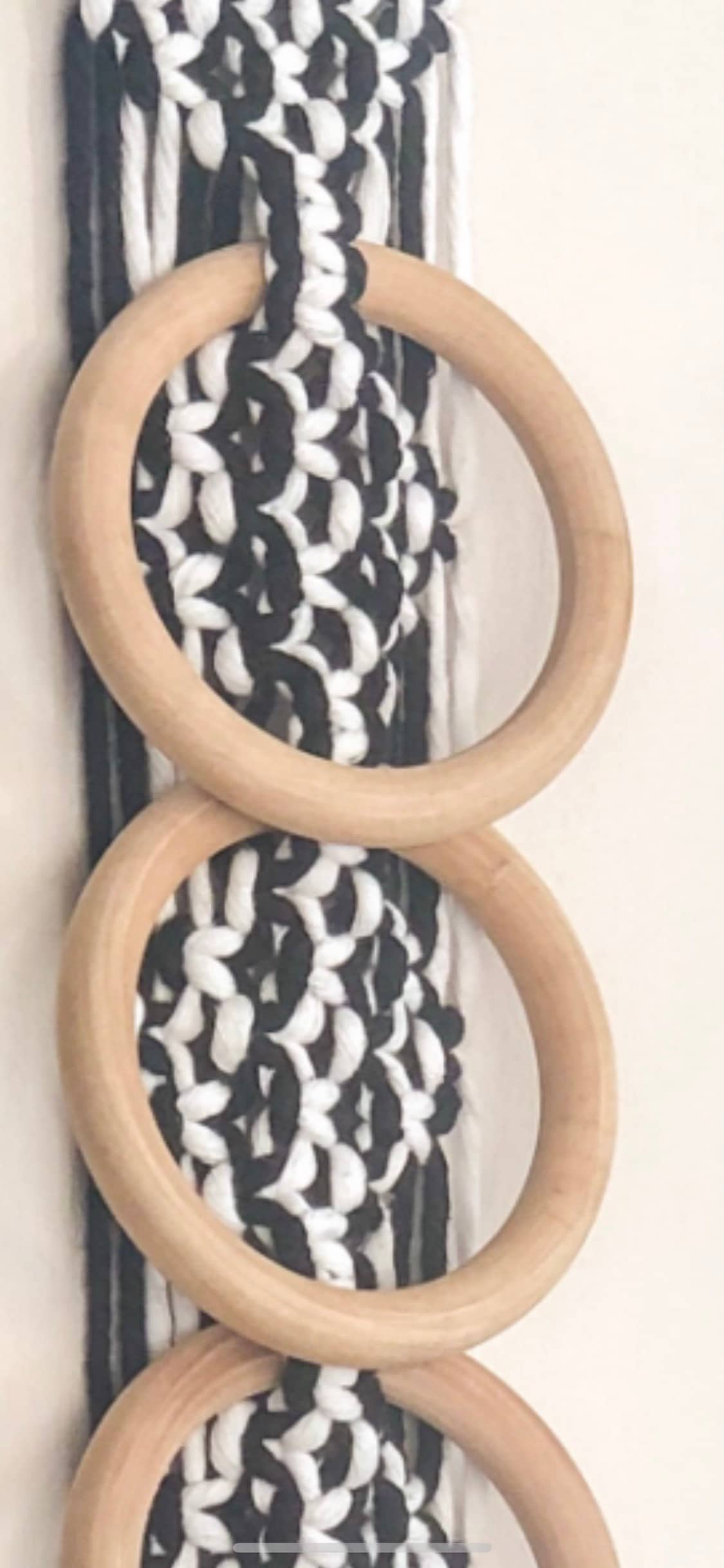 Macrame Scarf Organiser With 5 Rings // Boho Home Decor, Macrame Wall ...