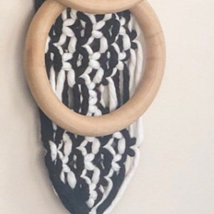 Macrame Scarf Organiser With 5 Rings // Boho Home Decor, Macrame Wall ...