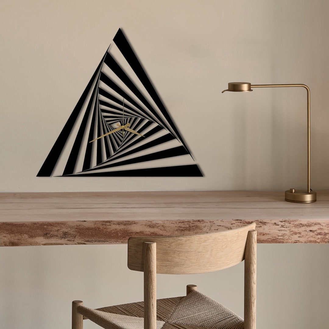 Hypnosis Spiral Wall Clock, Illusion Wall Clock, Triangle Wall Clock ...