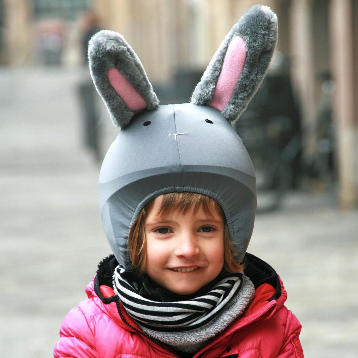 COOLCASC Rabbit Helmetcover. Funny Helmet Covering for Ski Helmets ...