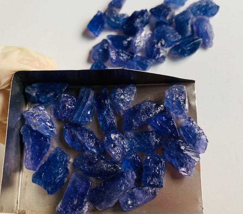 AAA Tanzanite Rough Gemstone, Raw Crystal Specimen (14-18mm) - Etsy