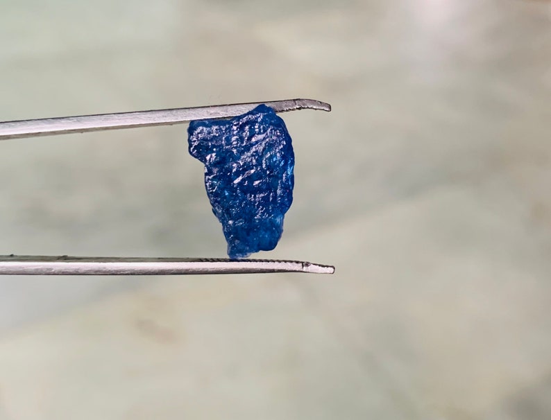 AAA Tanzanite Rough Gemstone, Raw Crystal Specimen (14-18mm) - Etsy