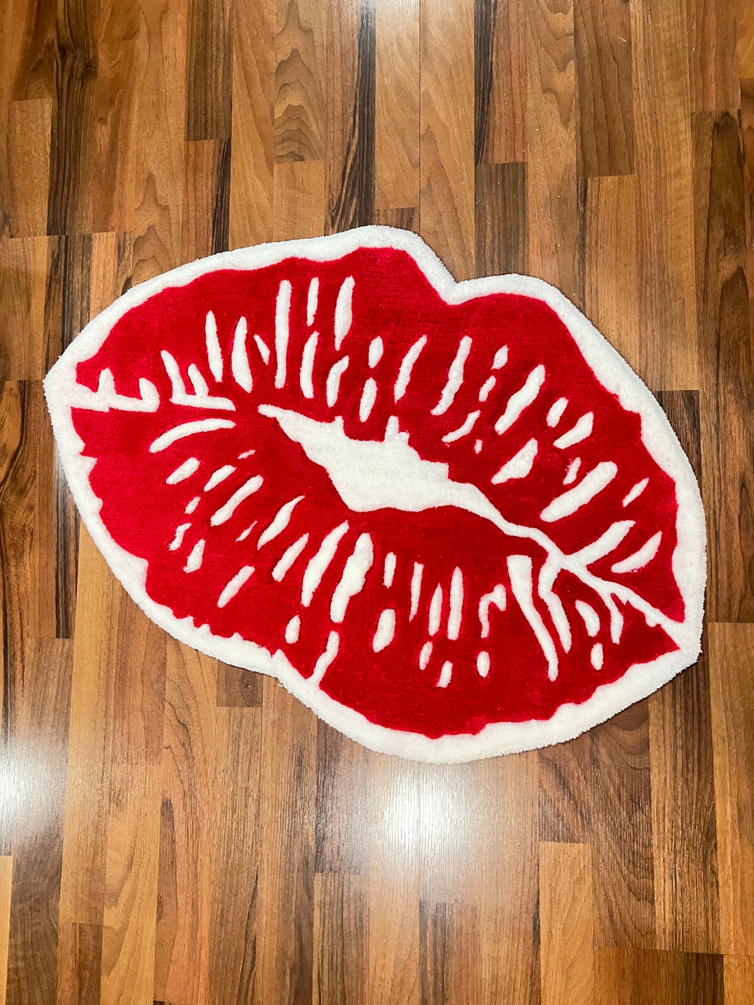 Sexy Kiss Blow Custom PRE-ORDER Lip Kiss Shape Tufted Carpet 1 - 5.5 FT ...