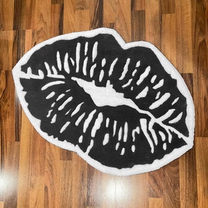 Sexy Kiss Blow Custom PRE-ORDER Lip Kiss Shape Tufted Carpet 1 - 5.5 FT ...