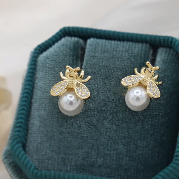 Bee Earrings - Etsy New Zealand