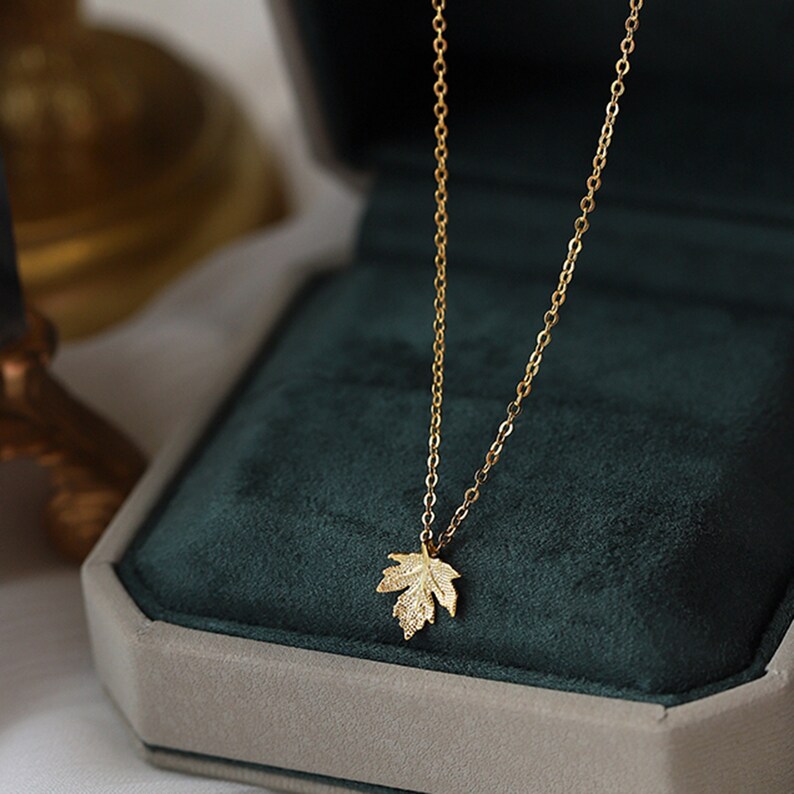 Gold Maple Leaf Necklace Maple Leaf Pendant Canadian Gifts - Etsy