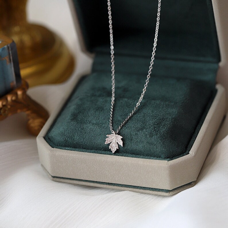 Gold Maple Leaf Necklace Maple Leaf Pendant Canadian Gifts - Etsy