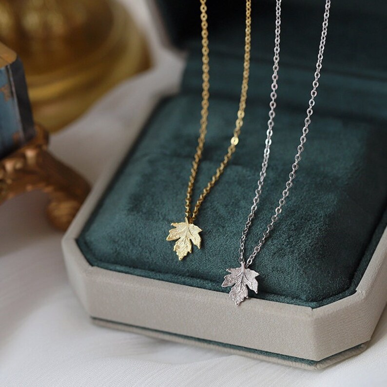 Gold Maple Leaf Necklace Maple Leaf Pendant Canadian Gifts - Etsy