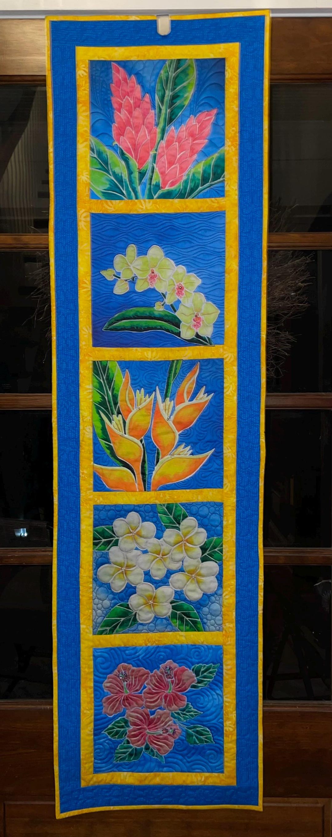 Hawaiian Floral Table Runner / Wall Hanging - Etsy