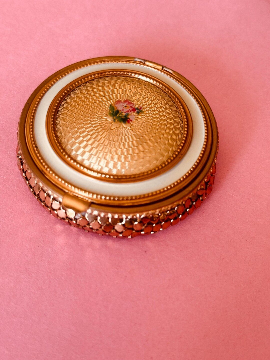 Vintage 1920s Rex Loose Powder Compact - Gold Mesh Bottom With Gold ...