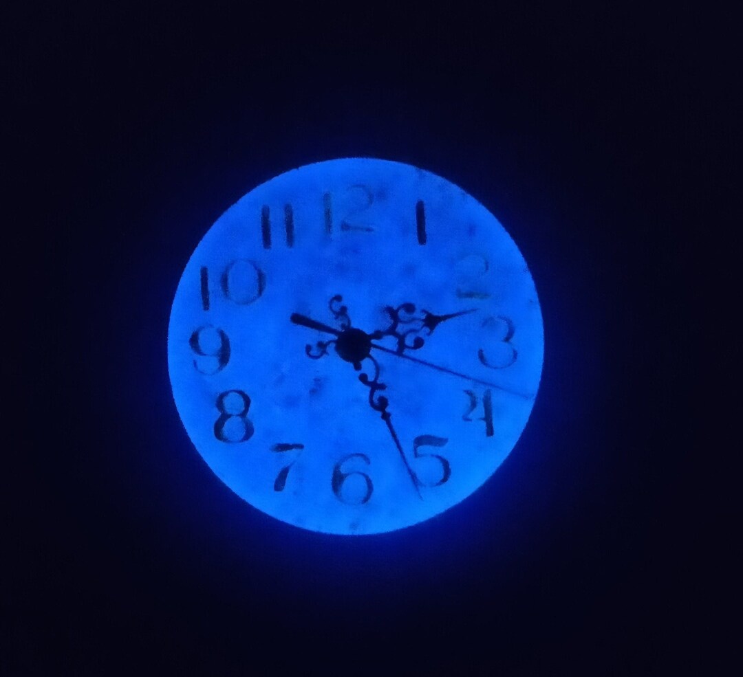 Pink Resin UV Backlight Glow in the Dark Wall Clock - Etsy