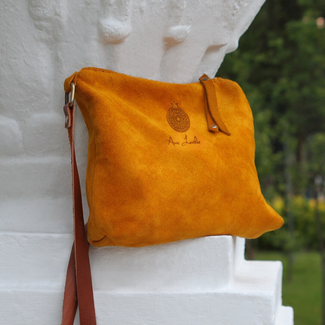 Lagoon Shoulder Bag | Handmade Leather Shoulder Bag | Anar Leather ...