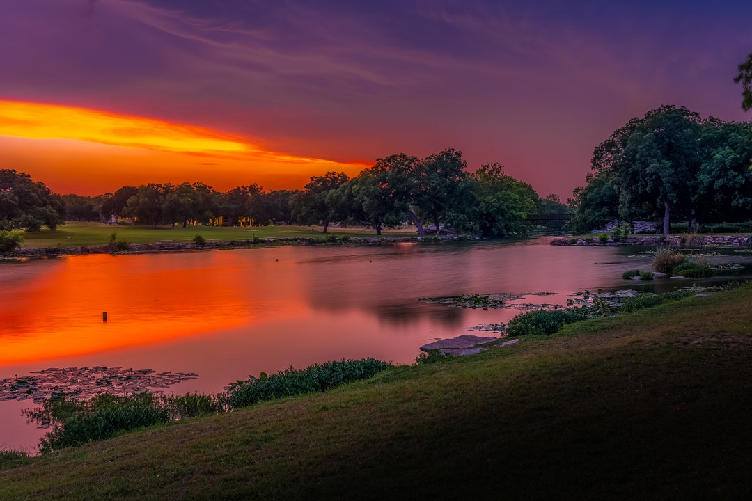 Texas Twilight: A Mesmerizing Sunset Over the Serene Waters of Central ...