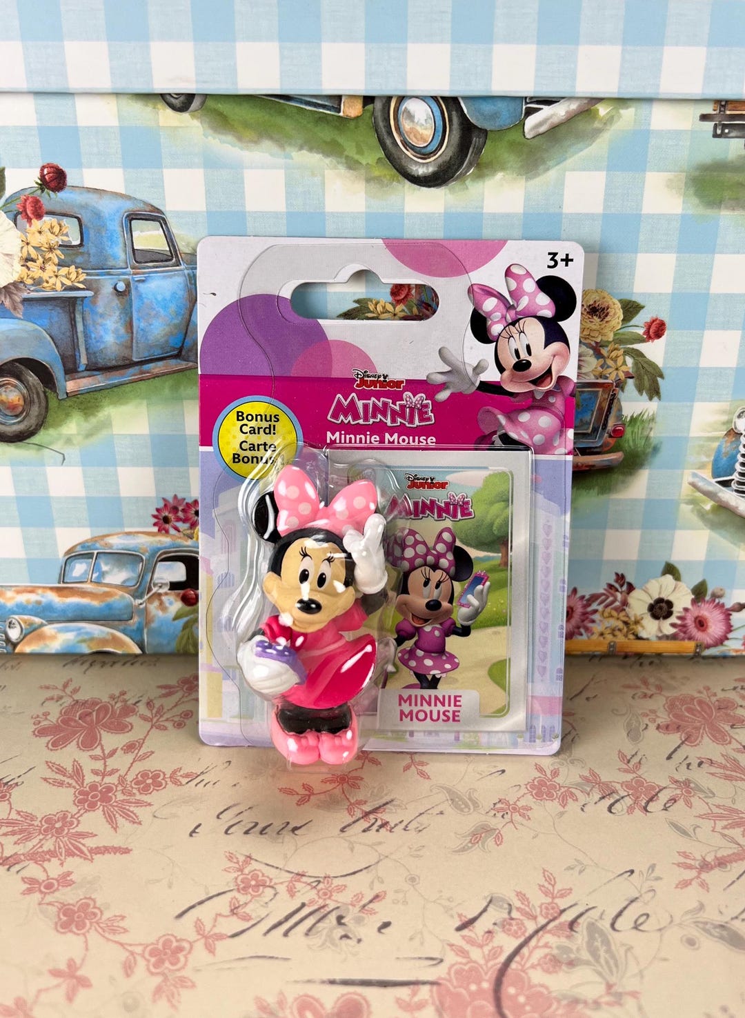 Disney Minnie Mouse Minifigure Collectible Toy Holding a Phone/ Minnie ...