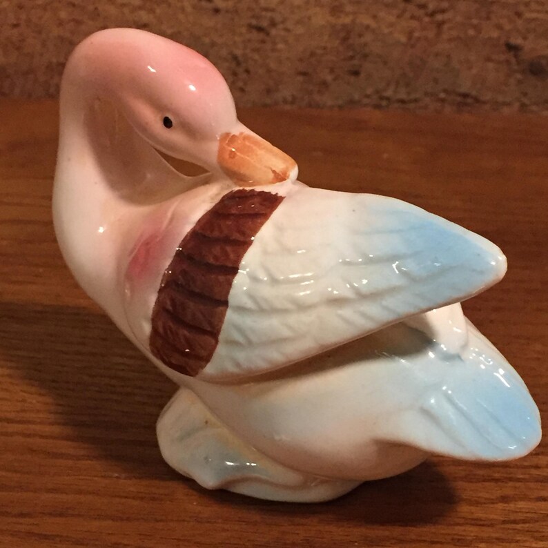 Vintage Swan Porcelain Figurine - Etsy
