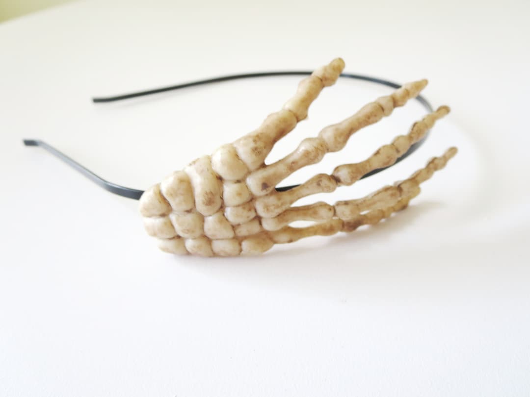 Halloween Hair Headband Skeleton Hand Hair Comb Halloween Creepy ...