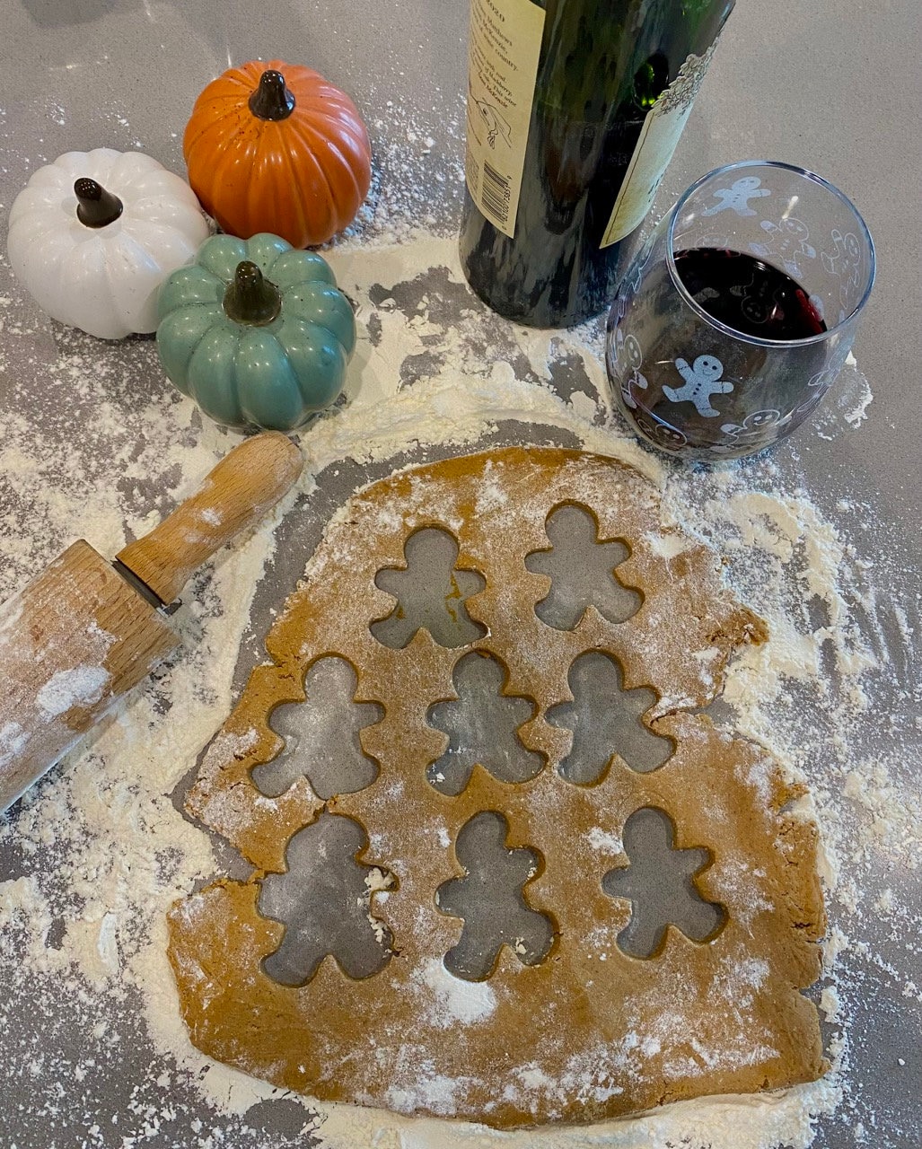 Gingerbread Wine Glass, Holiday Glass, Gingerbread Man Cup, Stemless ...