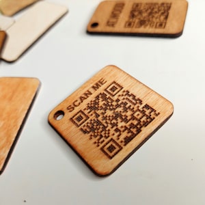 QR Code Pendant, Personalized Wooden Keychain, Keyring, Engrave Your ...