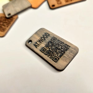 QR Code Pendant, Personalized Wooden Keychain, Keyring, Engrave Your ...