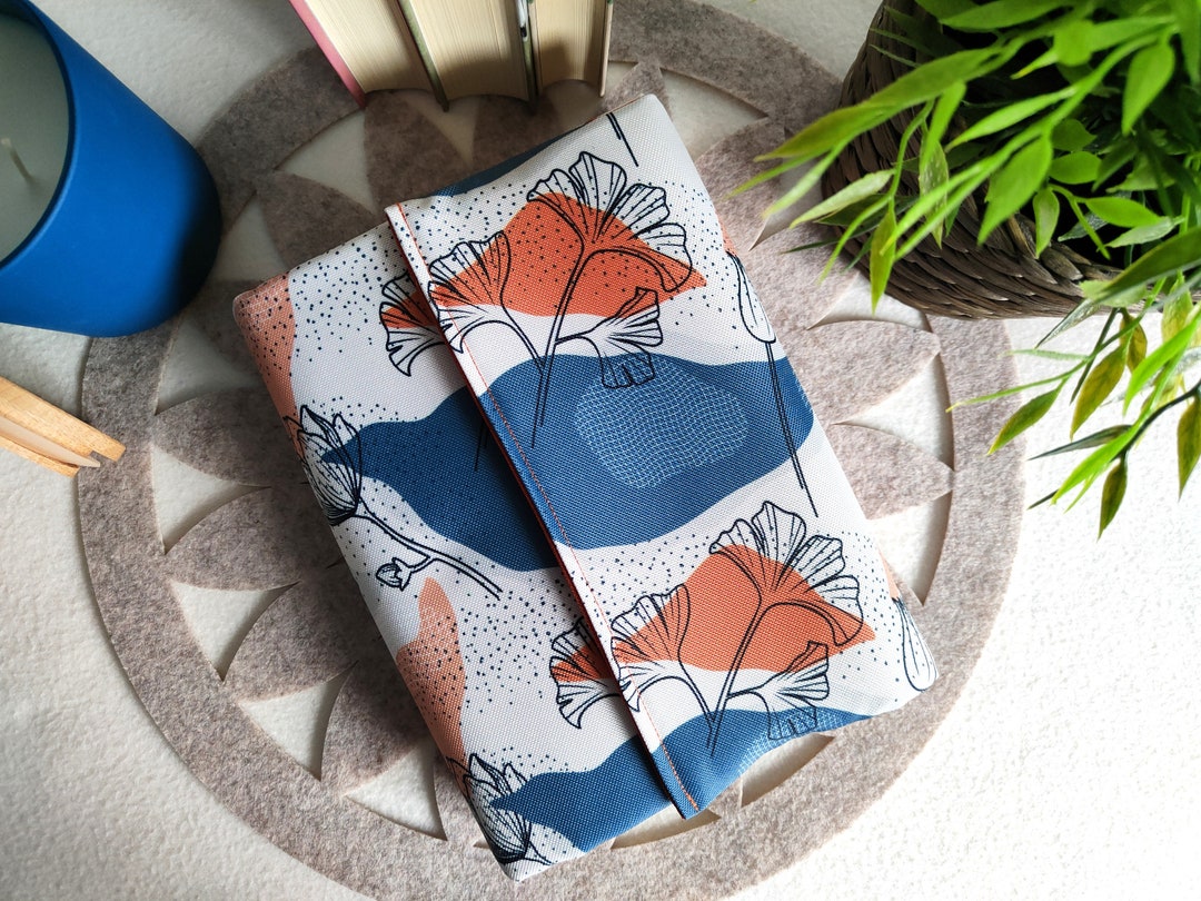 Wrap-around Adjustable Book Cover Waterproof Padded Book Protector Book ...