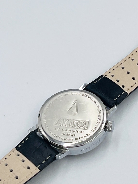 Akteo Watch Guitar Traditional iconic 90s style watch… - Gem