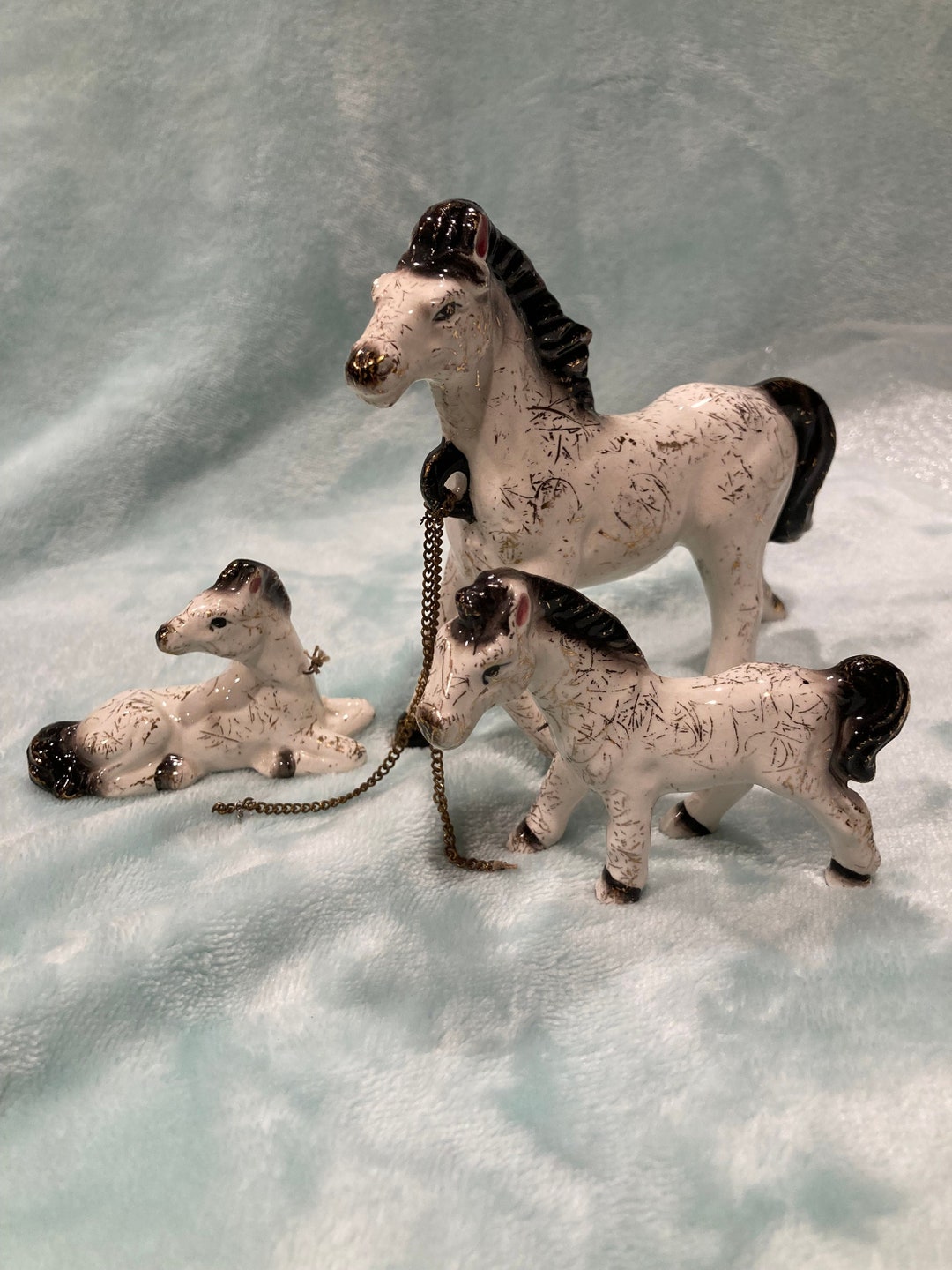 Vintage Three Horses on Chain Mare and Foal Figurine Chain is Unhooked ...
